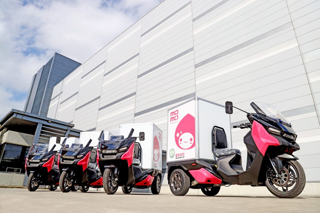 富邦媒攜手蓋亞汽車 導入「momo電動三輪車」 | 中華日報|中華新聞雲