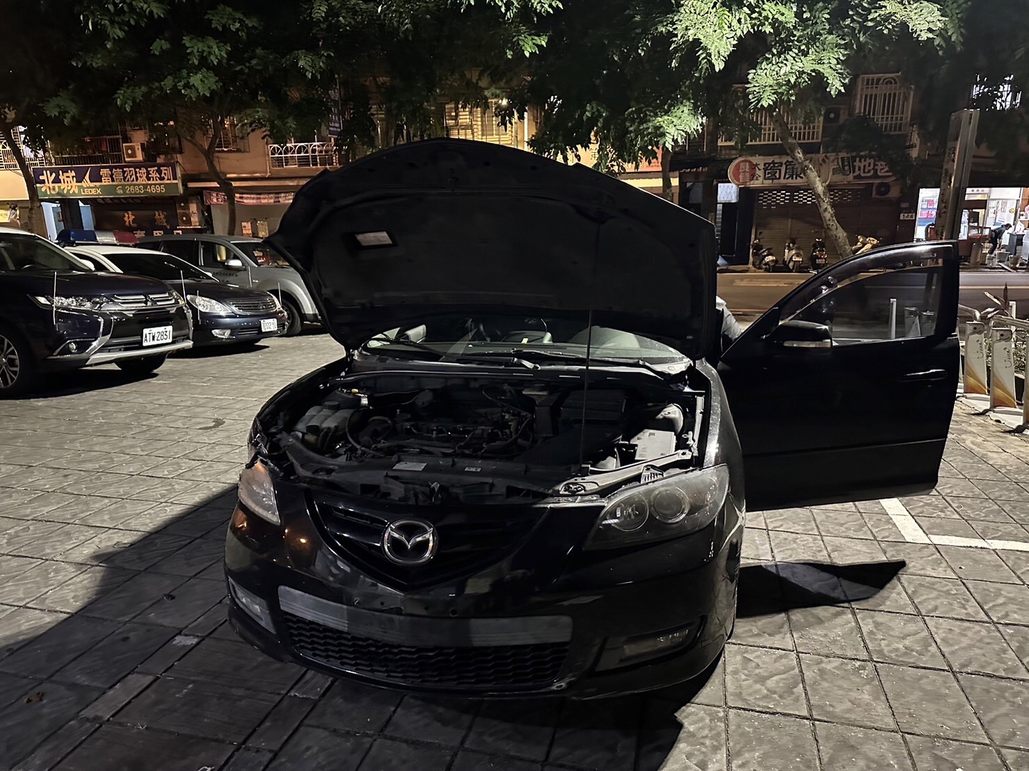賊星該敗！男藏毒駕駛AB車攔查不停 板橋警奮力追逐30公尺逮人 | 中華日報|中華新聞雲