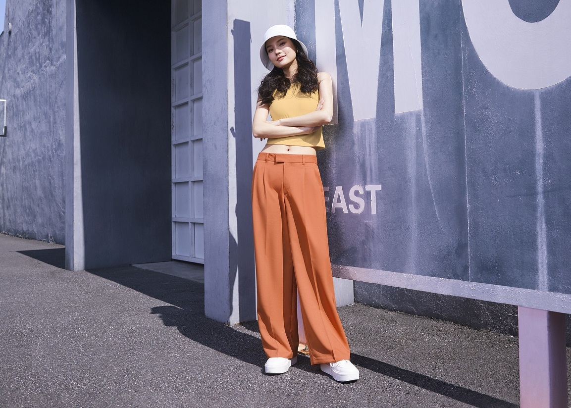 Y2K復古風潮當紅 「GU低腰褲系列」台灣全新上市 | 中華日報|中華新聞雲