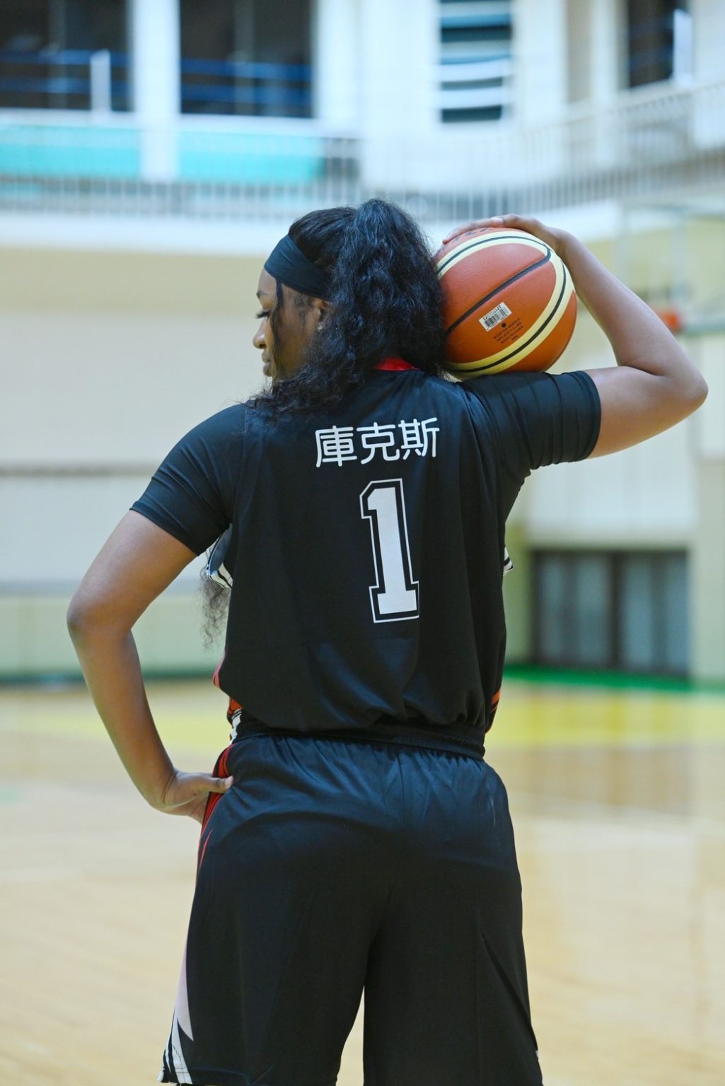 WSBL首位洋將降臨 國泰女籃迎193公分庫克斯加盟 | 中華日報|中華新聞雲